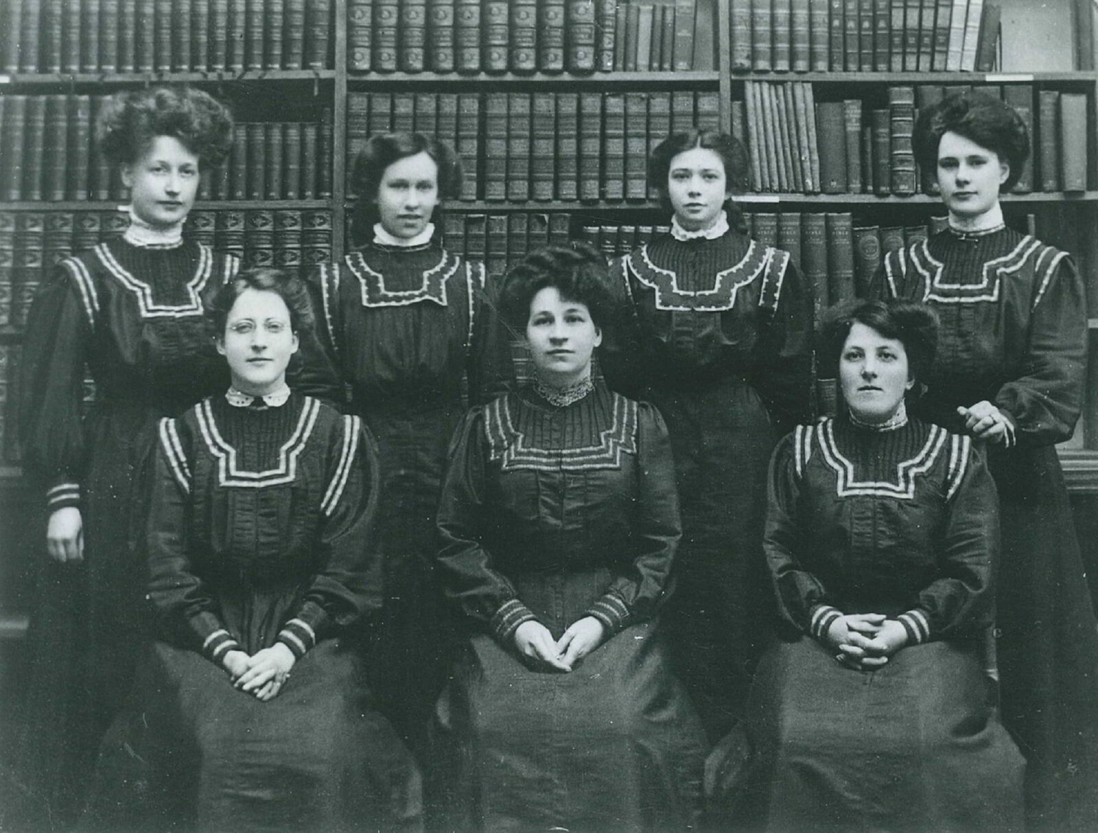 Call for Contributions: Early Women Curators and the Making of ...